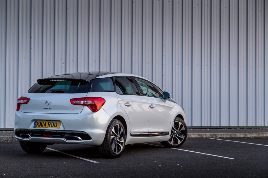 Citroen DS5 BlueHDI 180 Review by Motor Verso - Family Car with Charm