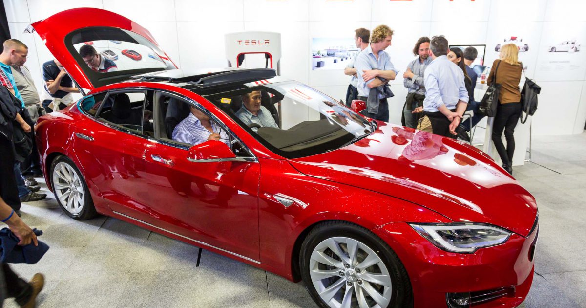 Super Quick And Super Advanced - The Tesla Model S P100D