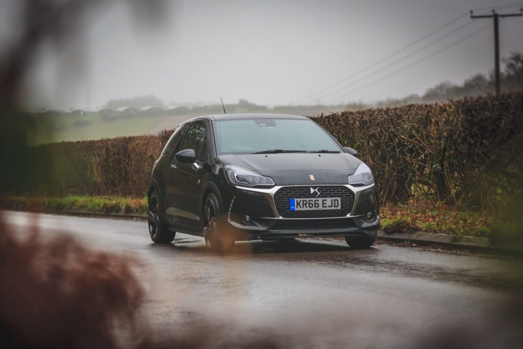 2017 DS3 Performance Black Review - (FAST - 210 HP / 0-60 in 6.5s)