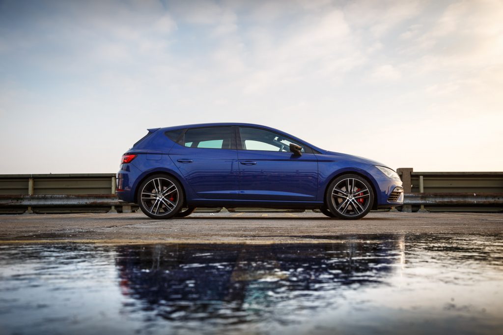 Seat Leon Cupra 300 DSG Review 🏎️