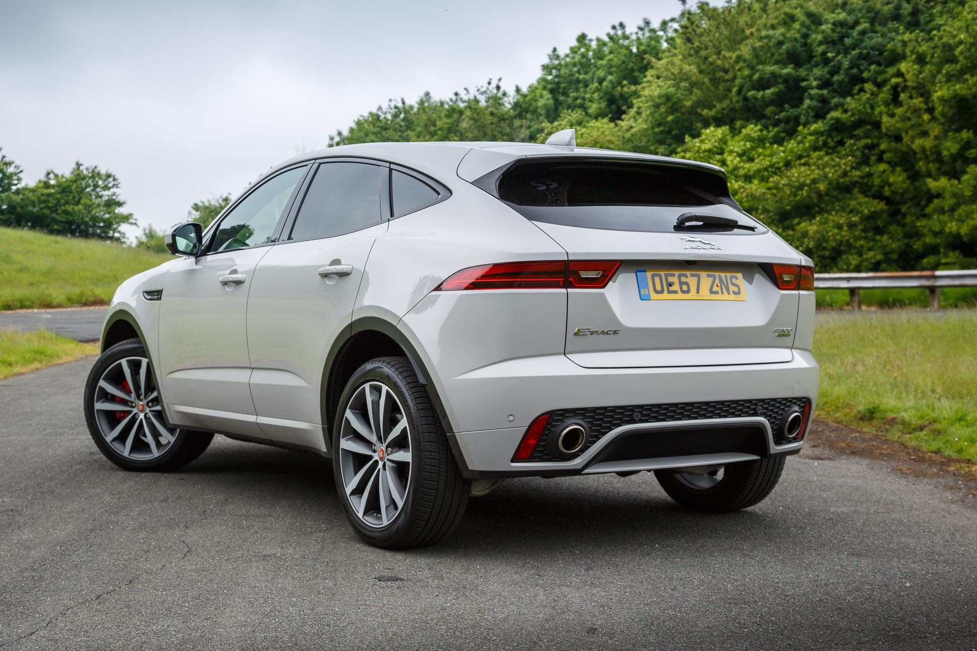 2018 Jaguar E-Pace HSE R-Dynamic P300 AWD Automatic Review