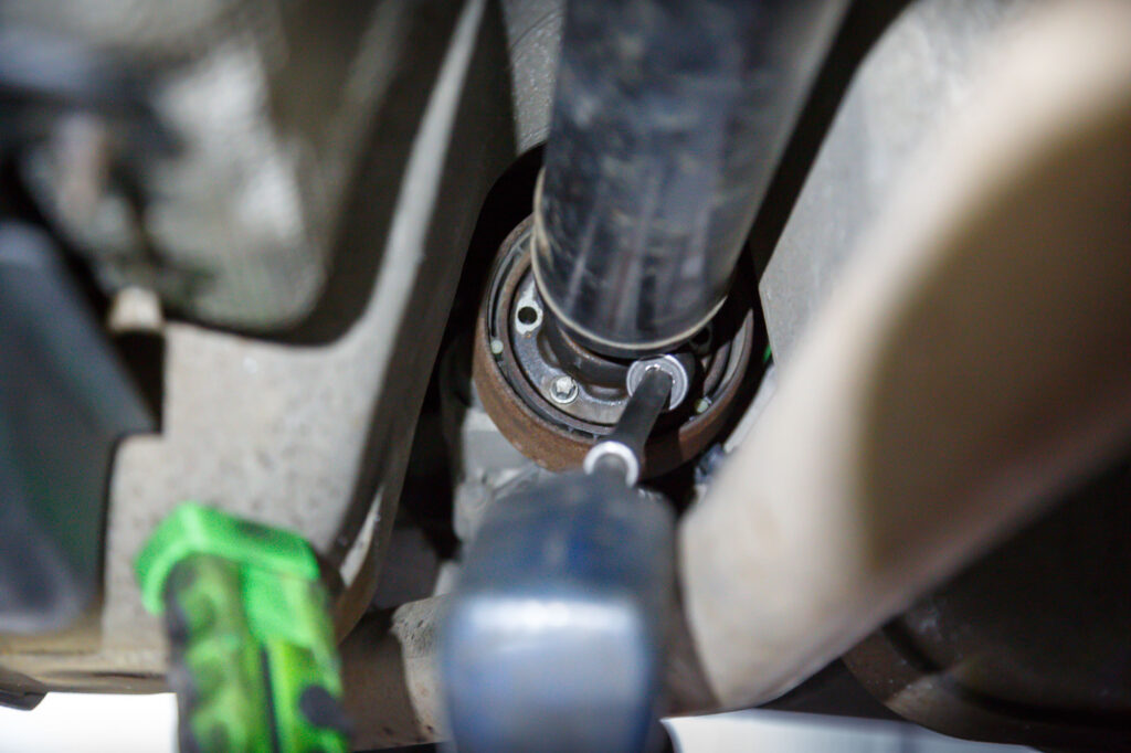 Replacing The Prop Shaft On Land Rover Range Rover Evoque 🏎️