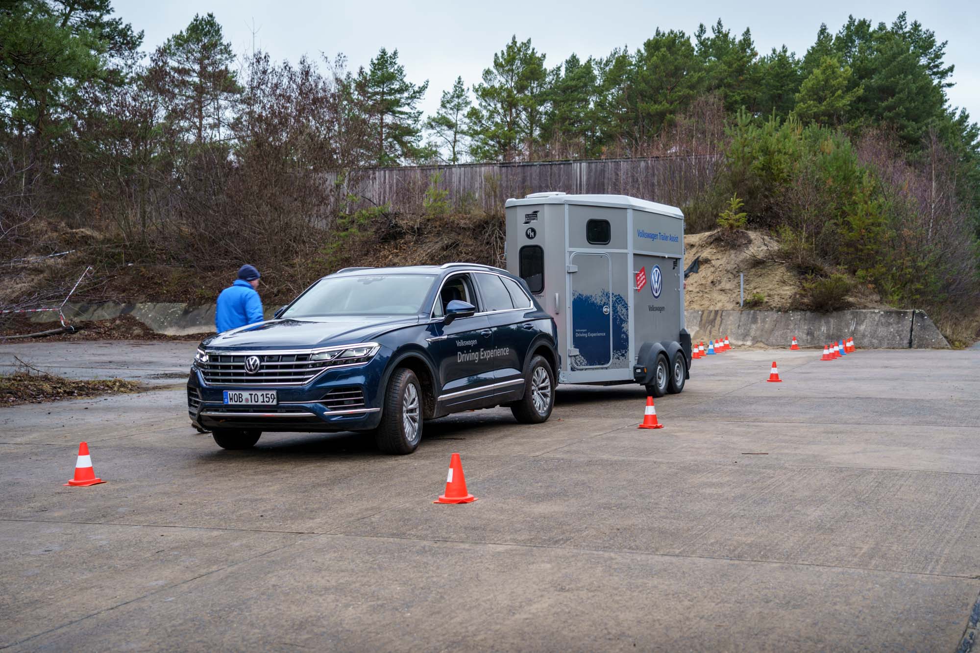 Volkswagen Trailer Assist - Reverse Parking Made Easier