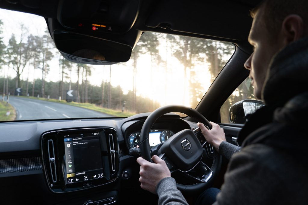 2019 Volvo XC40 D3 R-Design Review