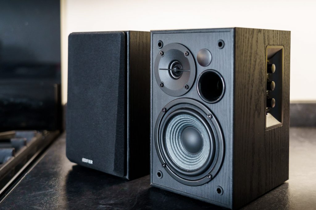 Edifier R1580MB Active Studio Bookshelf Speaker Review