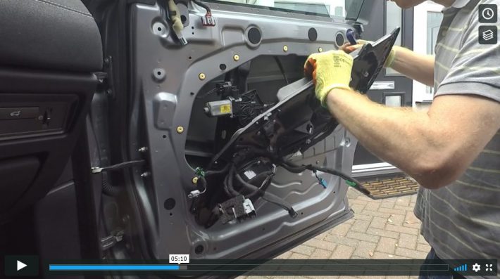 Replace Range Rover Evoque Door Locks Mechanisms (Problems Solved)