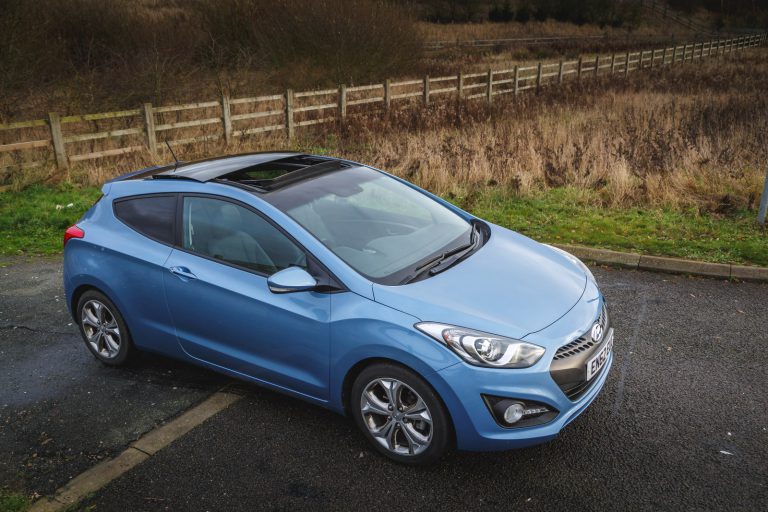 What Is A Panoramic Sunroof: Pros & Cons, Differences, Is It Better