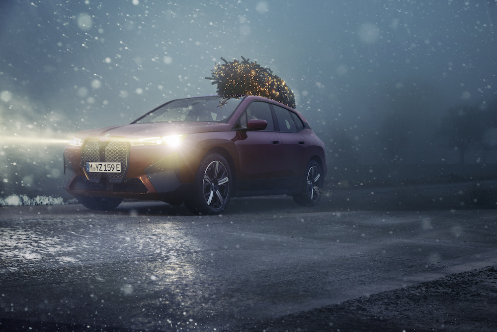 Christmas Car Pictures - From BMW iX-Mas