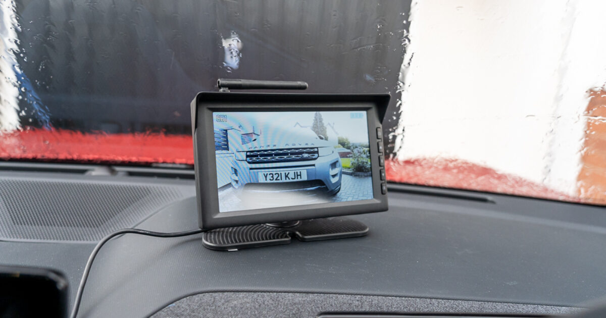 AUTO-VOX Solar 4 Backup Camera Review 🏎️