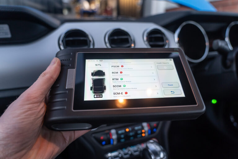 Service ESC Chevy Malibu 🏎️ What Is This Light & How To Reset?