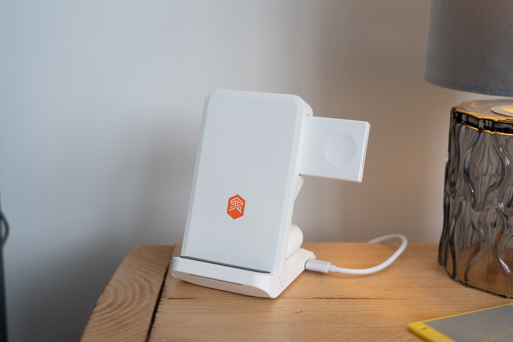 STM ChargeTree Go Review: A Wireless Charging Marvel for On-The-Go Users