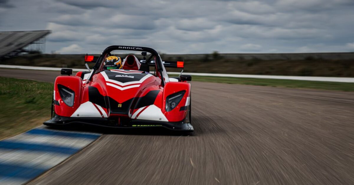 Radical SR3 XXR Takes the Lap Record at Rockingham Speedway