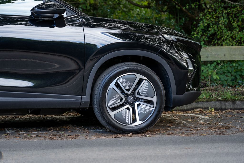 OMODA E5 Noble Review