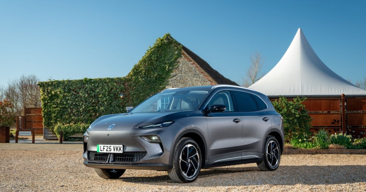 New MGS5 EV Revealed as Electric Crossover Based on the MG4